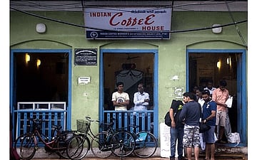 From Glenary’s to ICH- Here Are 6 Of India’s Most Iconic Coffee Houses