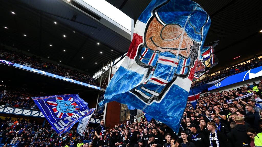 Rangers and Celtic fans must unite over embarrassing scenes now deleted ...