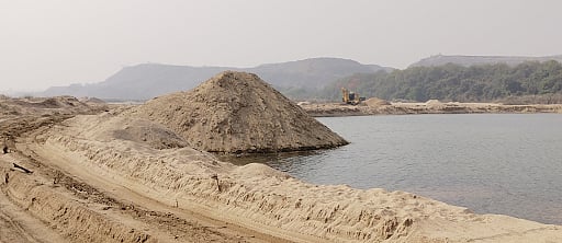 The Impact of Sand Mining on India's Riverbeds and Water Quality