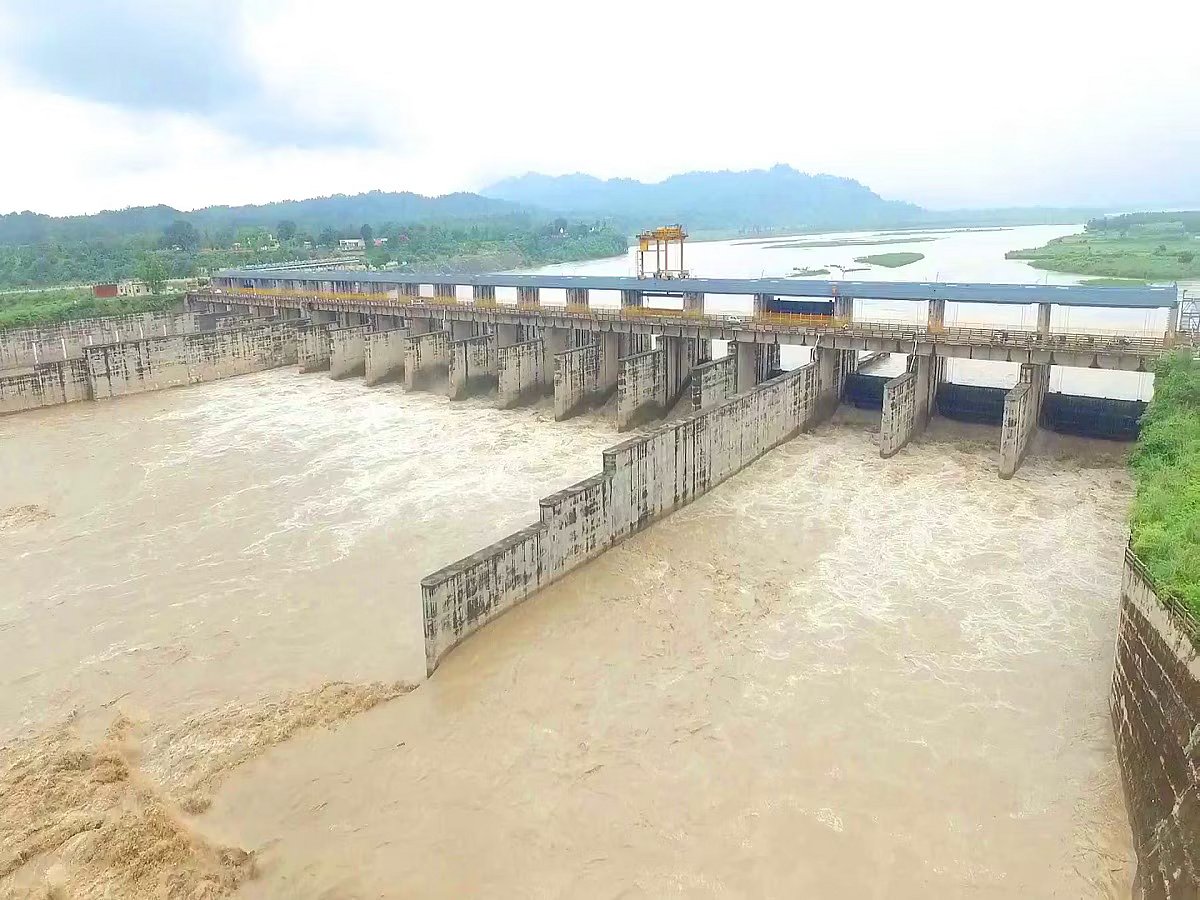 New Dam on hathnikund barrage to protect delhi from-yamuna floods
