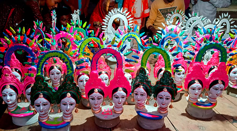 Bihar Potters: Vanishing Soil Threatens Centuries-Old Clay Artisans
