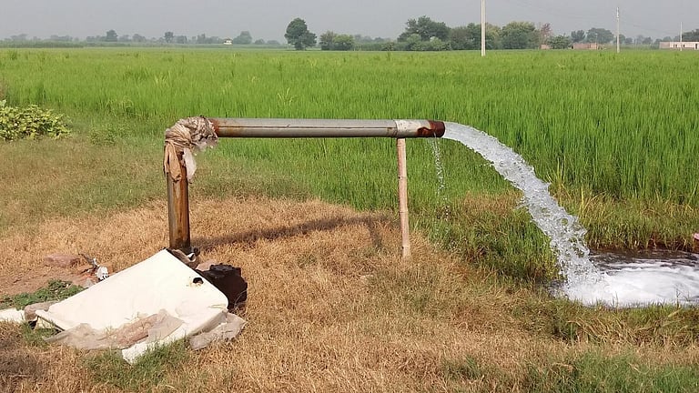 Scientific closure of abandoned bore wells