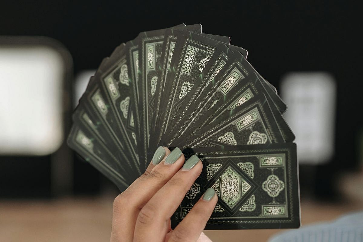 Horoscope/Angel Calendar: Here is your weekly oracle guidance for ...