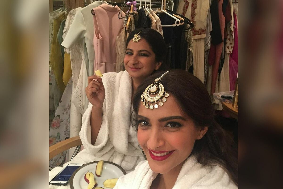 Rhea Kapoor is missing her ‘OG And Always Shaadi Partner’; PS: The post ...