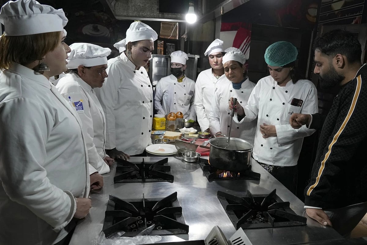 Pakistan’s transgender chefs carve a new path in the kitchen