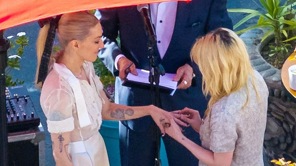 Actor Kristen Stewart ties knot with fiancée Dylan Meyer at an intimate ...