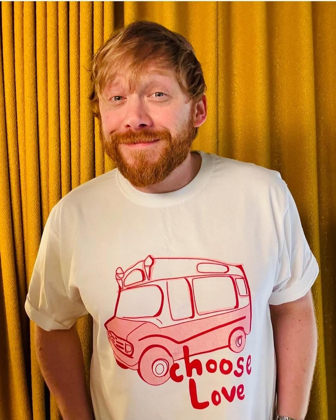 Harry Potter star Rupert Grint introduces his baby girl Goldie with the ...