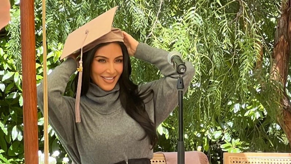 How did reality star Kim Kardashian graduate without a college degree ...