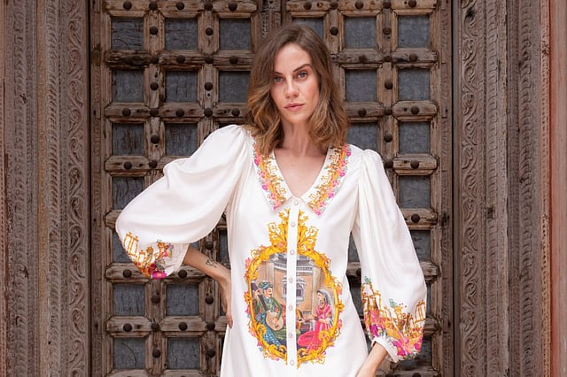 The Aesthetics of Simplicity: Embracing Minimalism in Modern Fashion