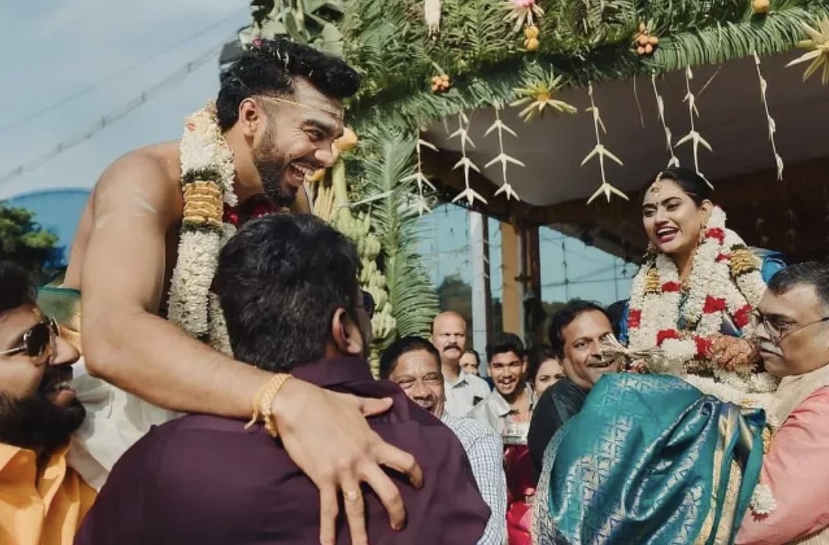 Cricketer Venkatesh Iyer of Kolkata Knight Riders weds Shruti Raghunathan