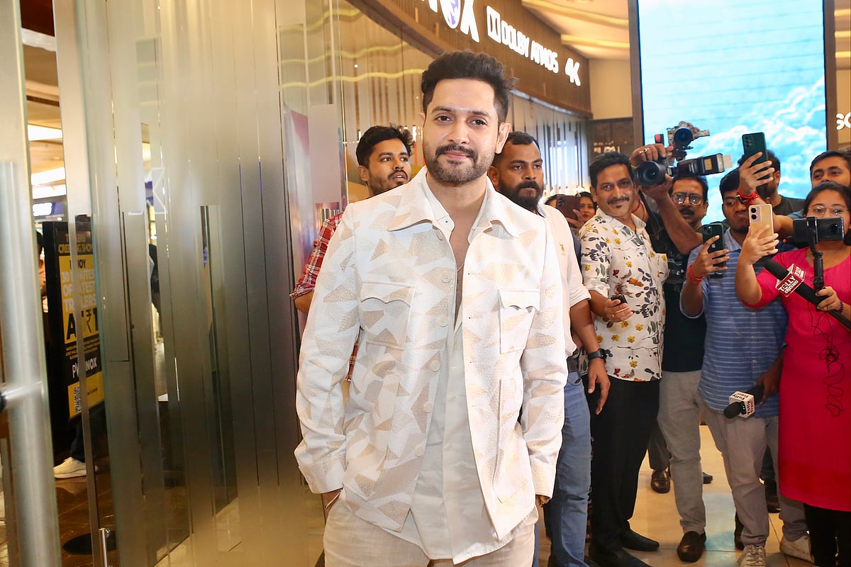 In Pictures : Surjo's grand premiere lights up cityplex