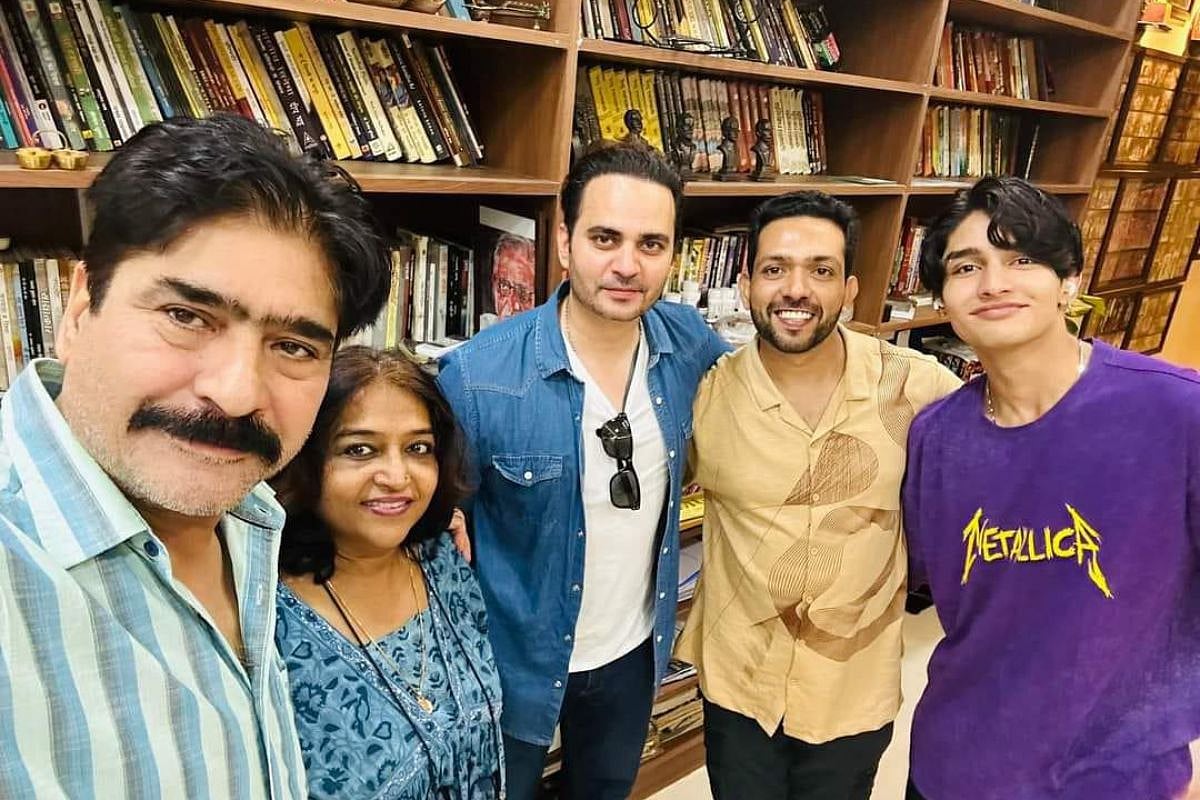 Actor Yogesh Bhardwaj to make directorial debut with Dhavak