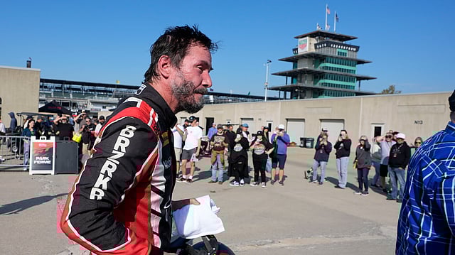 Keanu Reeves spins out at Indianapolis Motor Speedway in pro auto ...