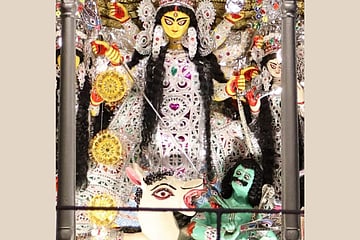 Your ultimate 'bonedi barir pujo' guide: Seven iconic Durga Puja ...