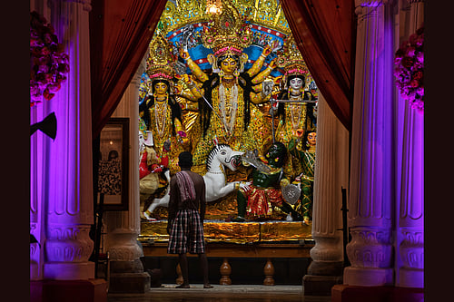Your ultimate 'bonedi barir pujo' guide: Seven iconic Durga Puja ...