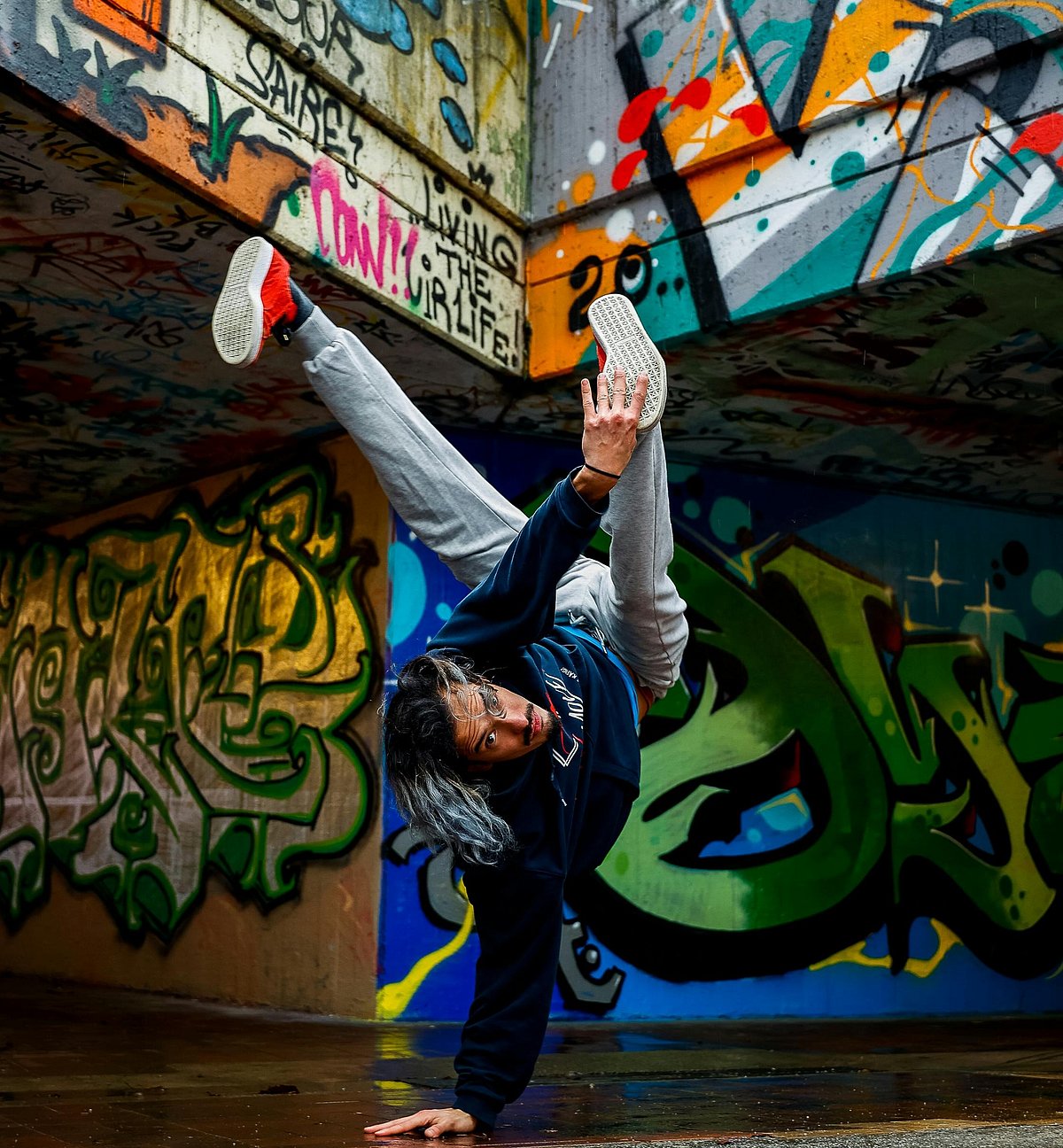 How graffiti and hip hop culture shape each other