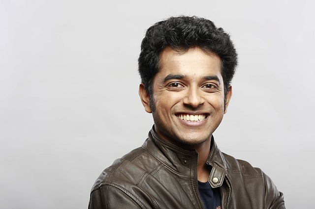 Two good to be blue: Kenny Sebastian and Naveen Richard in the house