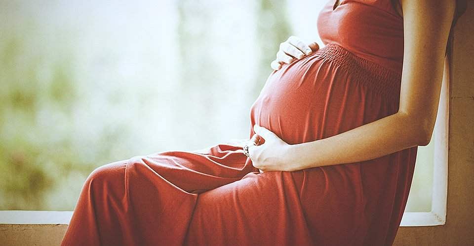 Wear shades of red green to feel a positive chi during a pregancy