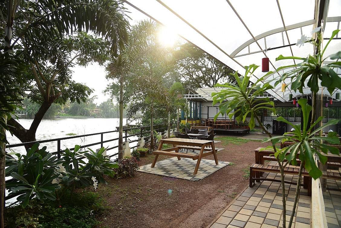 Enjoy the breeze and the new menu at LMN cafe