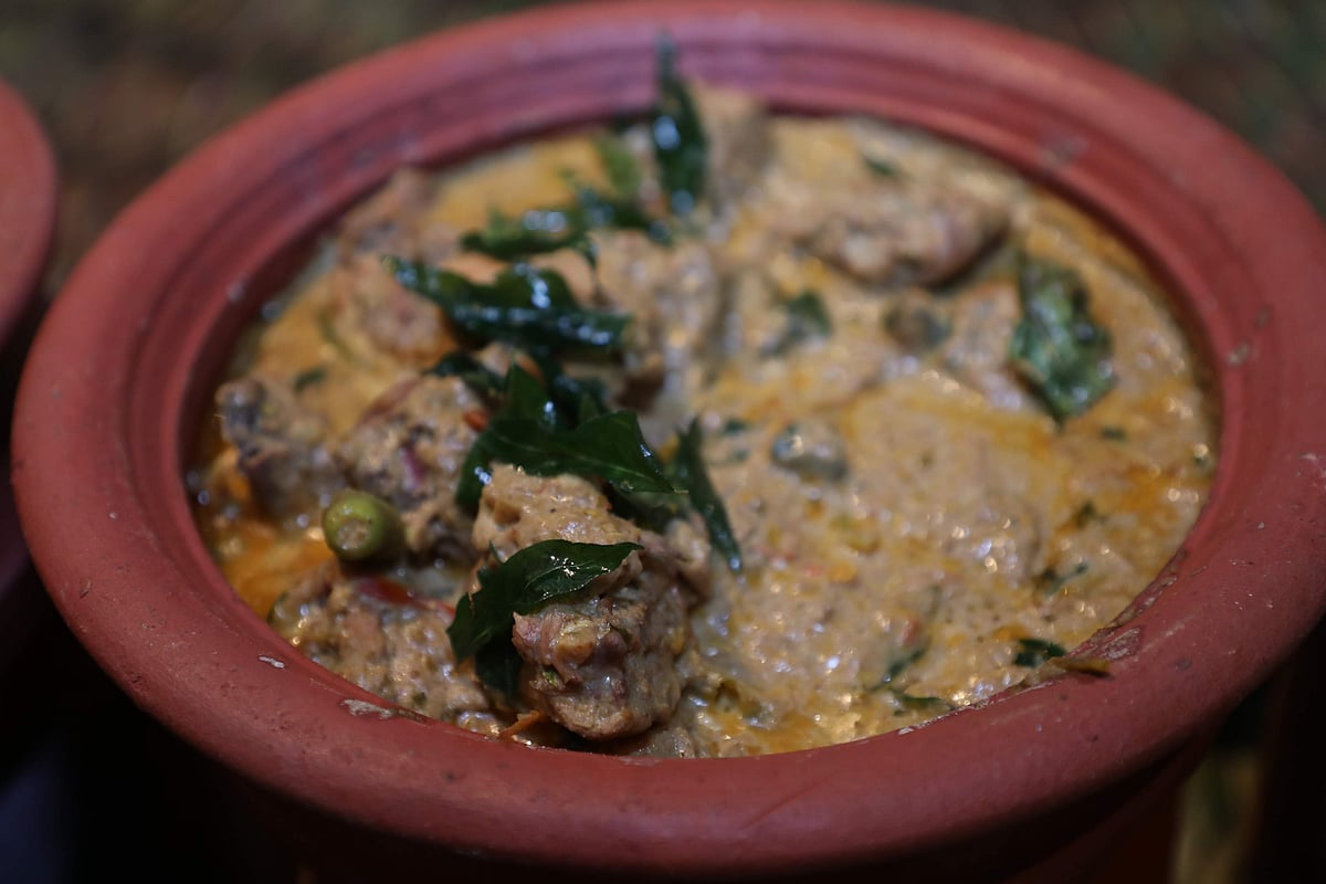 Kerala Style Chicken Mulakittathu Curry Recipe and Preparation by Chef ...