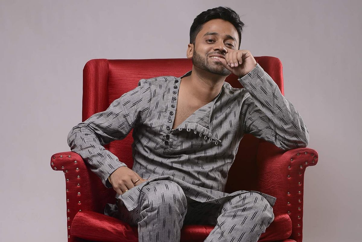 Soumodeep Dutta is giving simple looms a touch of glamour