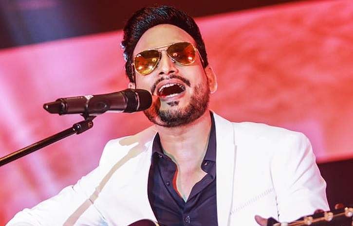 Join singer Amit Gupta at M Bar Kitchen thisWednesday