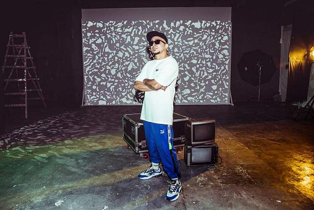 Hey, big Brodha V! Rap star from Bengaluru jams for street culture with ...