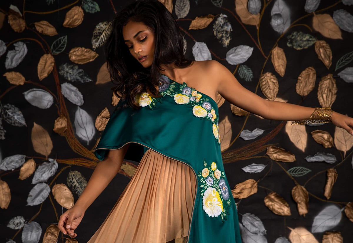 Headline: Nikita Bajoria’s luxury prêt collection plays on clean ...