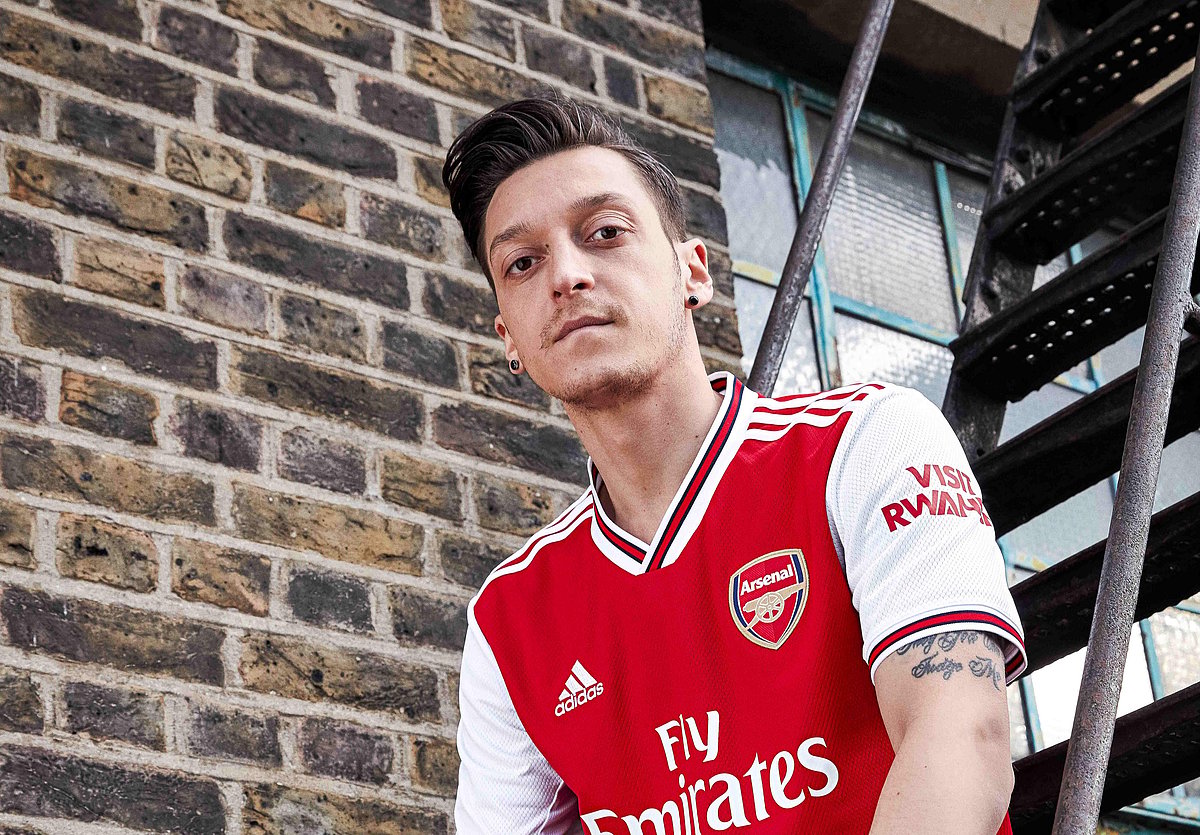 Adidas unveils retro Arsenal jersey inspired by the Gunners’ European ...