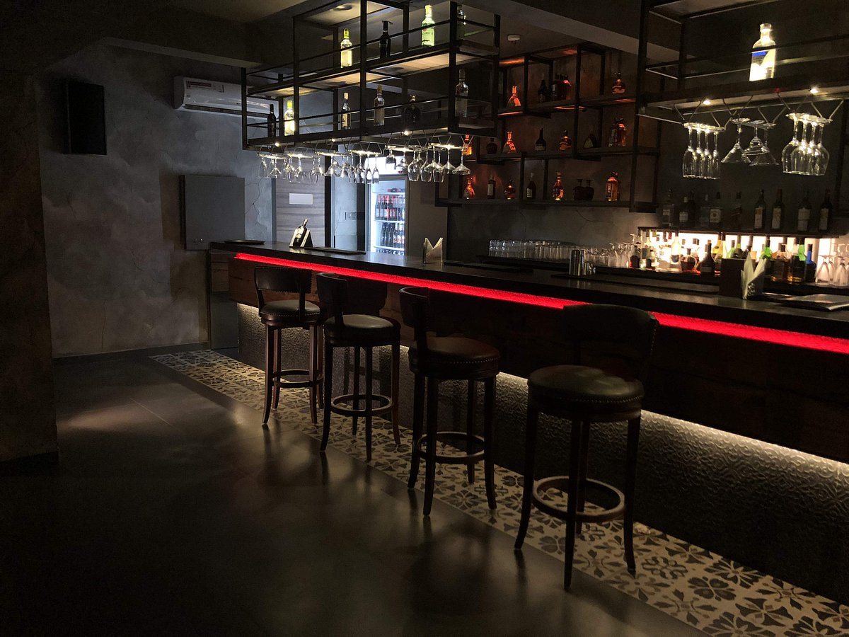 Hit this bar in Kakkanad if you like your drink with some guitar licks ...