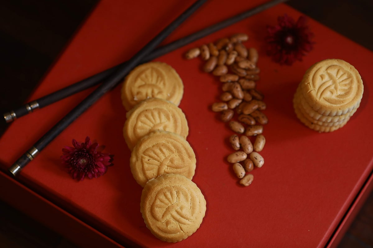 Now you can get your hands on China's famous moon cakes in Chennai