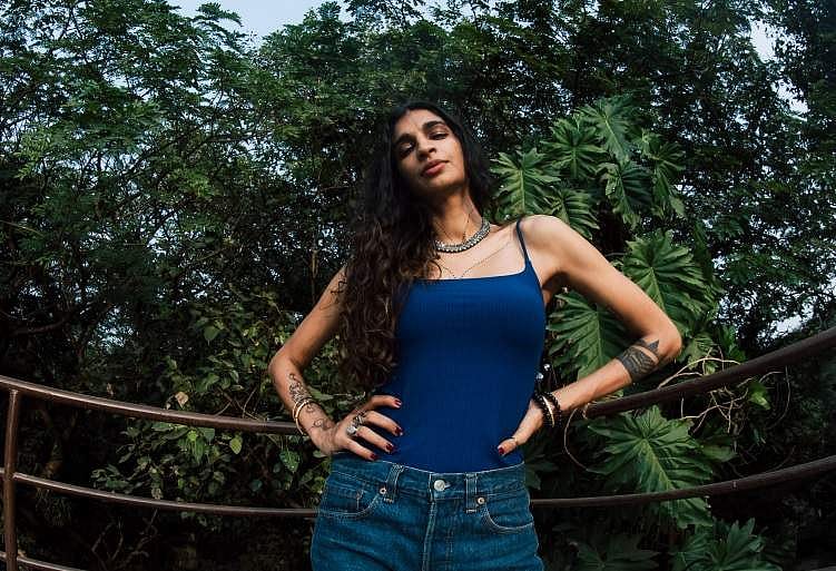 Anushka Manchanda ropes in Khalid Ahamed and Sufiyan Malik for her picturesque new music video, Kash