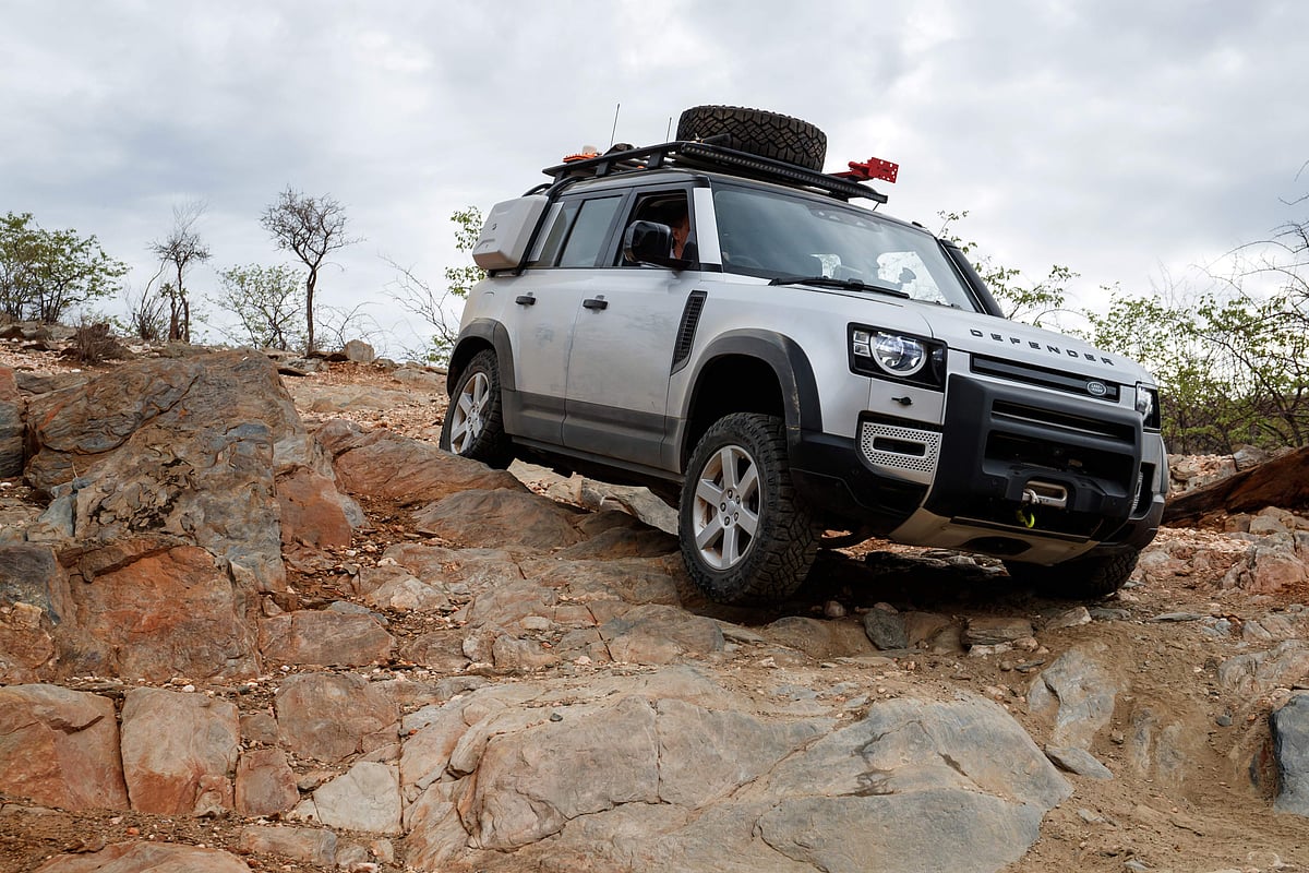 JLR’s Defender plug-in hybrid combines a 2.0-litre petrol engine with a ...