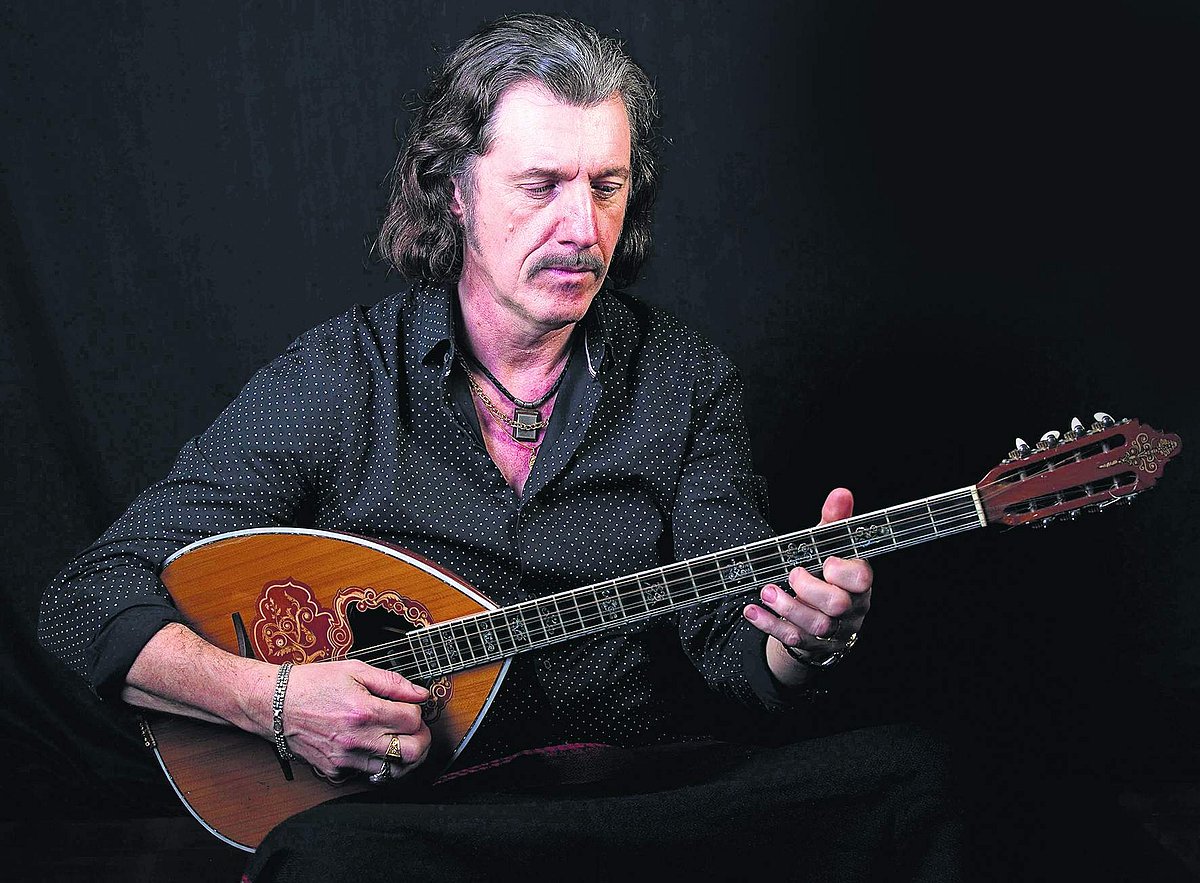 Dance of the senses: Titi Robin teams up with Murad Ali Khan and Gulabo ...