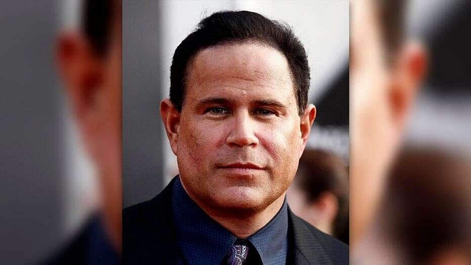 Iron Man 2 actor arrested for attempting to sell fake coronavirus ...