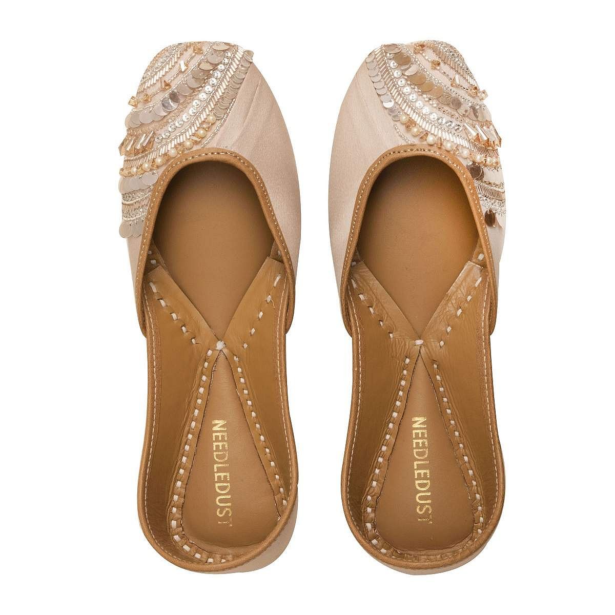 Choose from a wide range of bespoke juttis and mules that Needledust ...