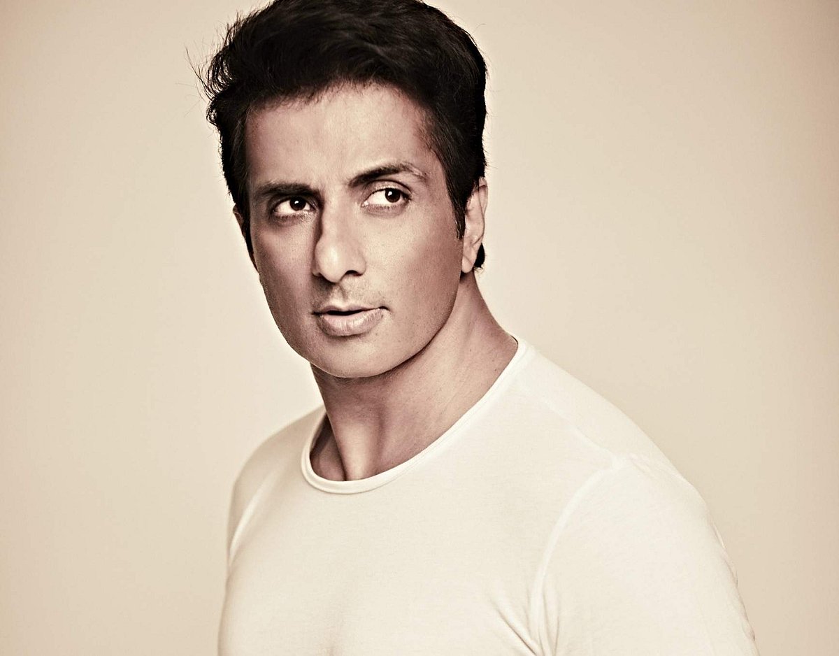 Sonu Sood honoured with SDG Special Humanitarian Action Award ...