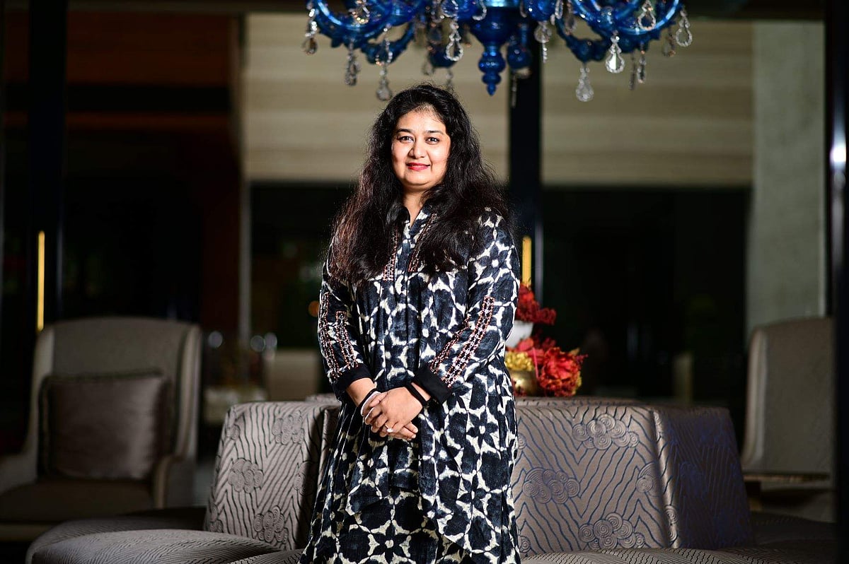 KCC’s chairperson and CEO of Emami Art Richa Agarwal is successfully ...