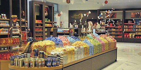 Lindt and Sprüngli Factory in Kilchberg, Switzerland is a tribute to ...