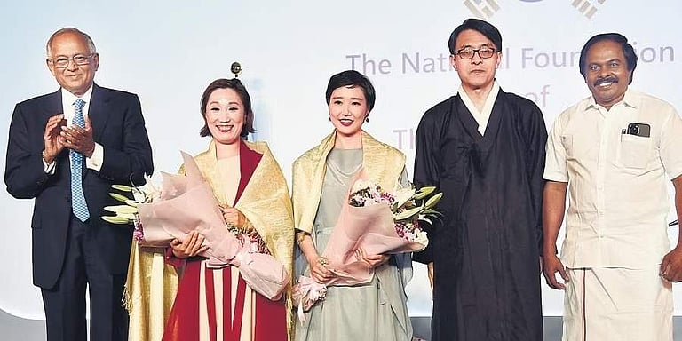 Female band Duobud with Sora Kim, Jihye Lim transport listeners to a ...