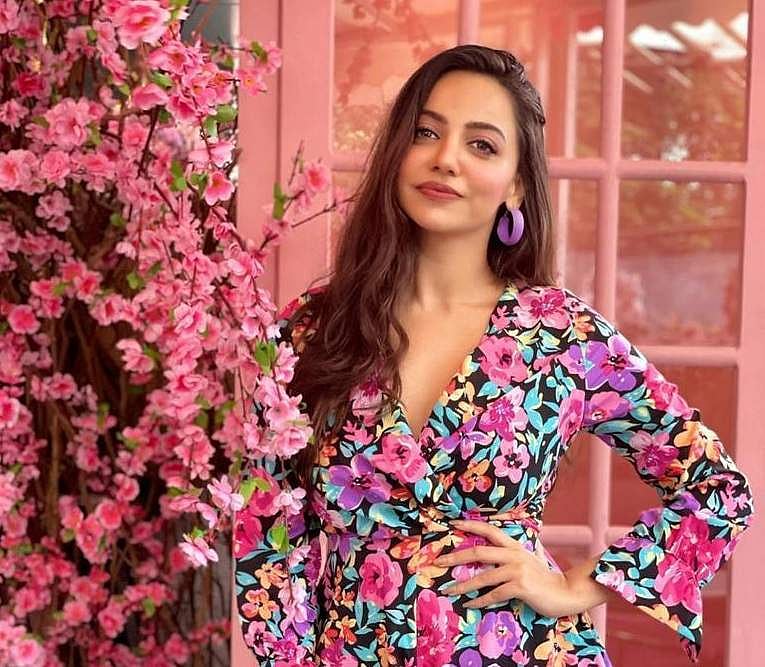 Actress Shruti Srivastava gets praised for her role in Dharavi Bank