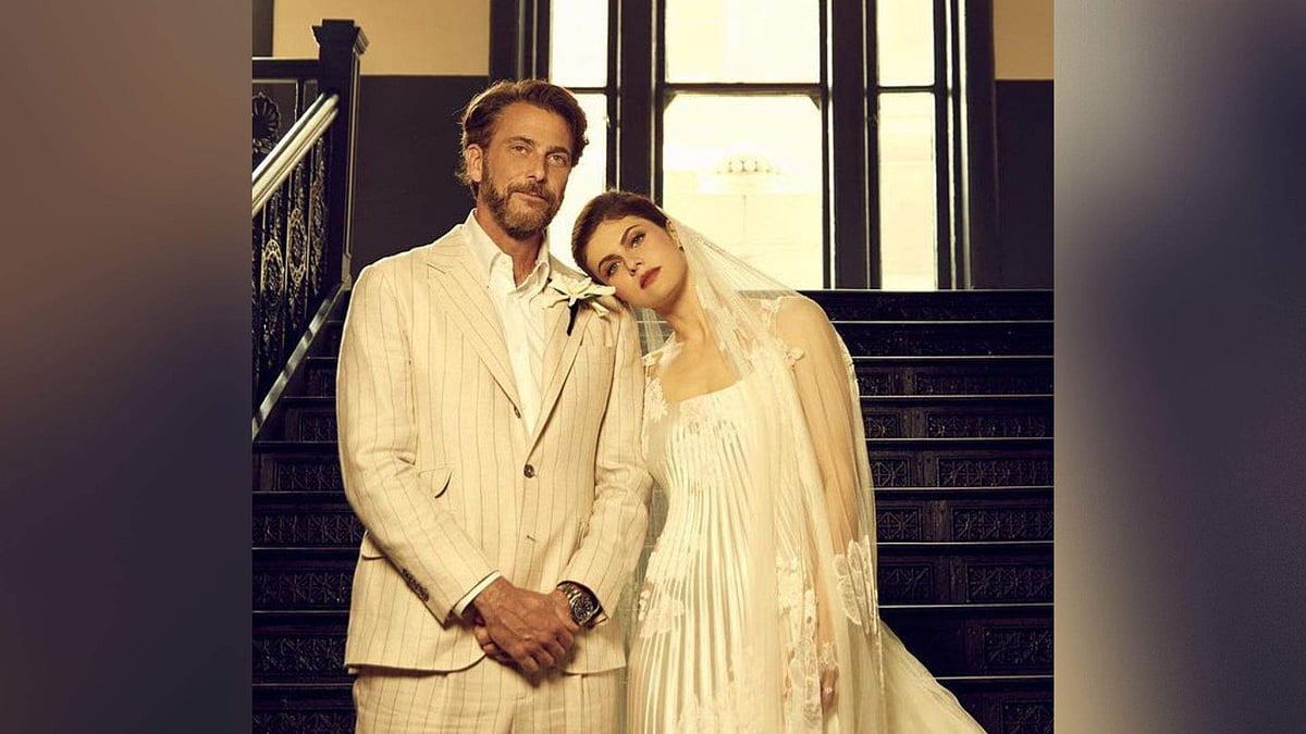 'Texas Chainsaw' star Alexandra Daddario marries boyfriend Andrew Form