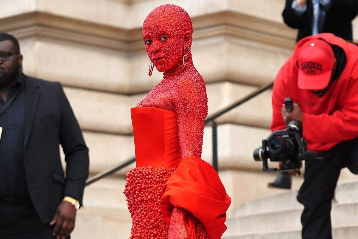 Doja Cat attended Paris Fashion Week covered in 30,000 Swarovski crystals