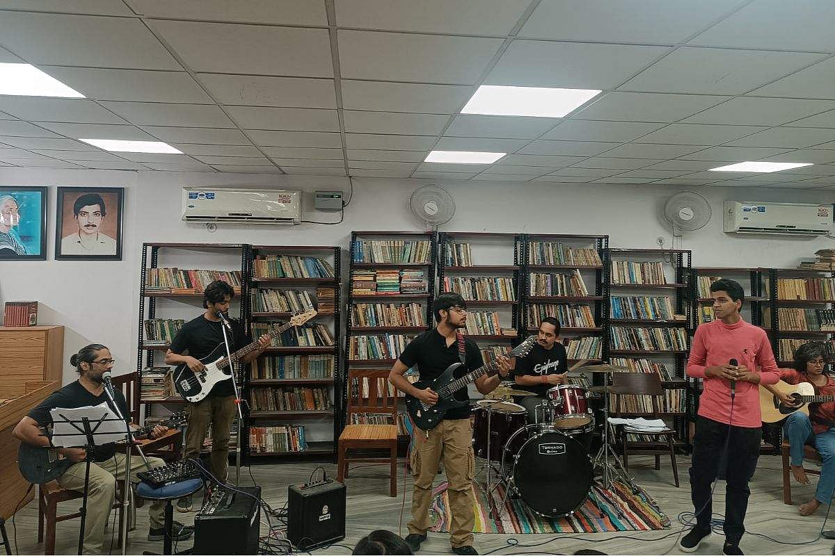 Delhi-based music band Anushtup to perform Ummeed-e-Sahar Ki Baat Suno ...