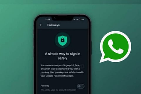 WhatsApp rolling out new voice chat feature with large groups