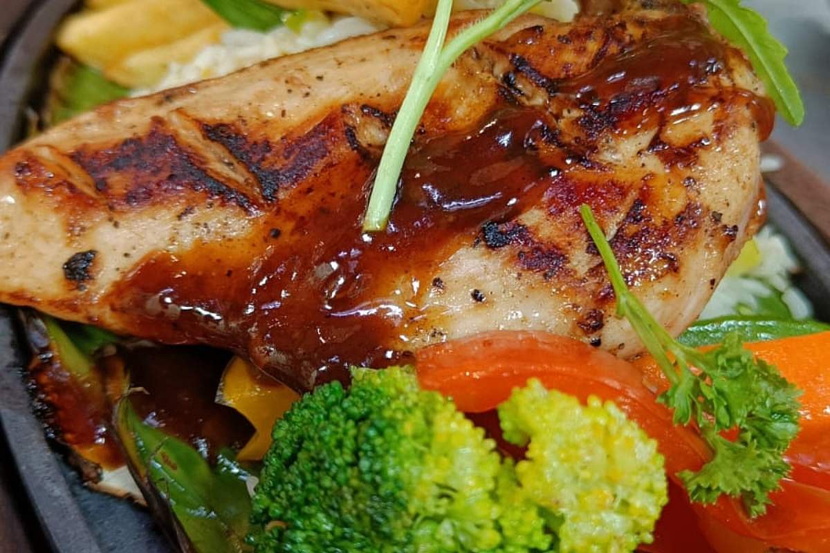Head over for a Sizzler Feast at Social Kitchen