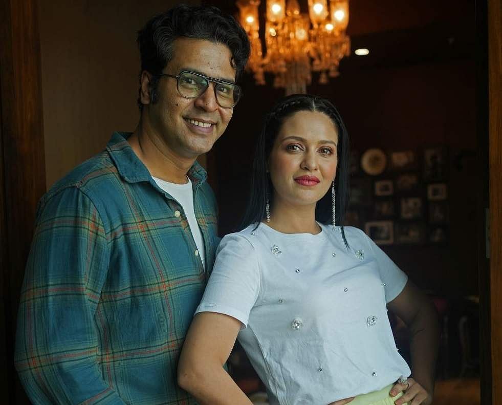 Anirban and Priyanka on Abar Bibaho Obhijaan