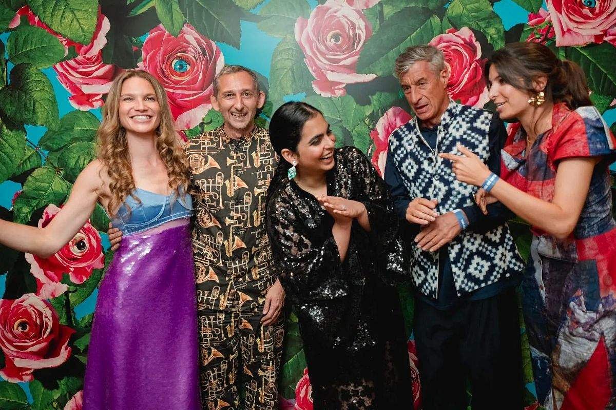 Isha Ambani dazzles in an all-black dress for latest exhibition at NMACC