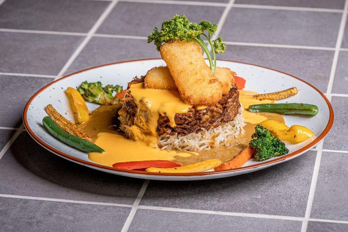 Impress your tastebuds with sumptuous food at the newly opened café Moyaaah