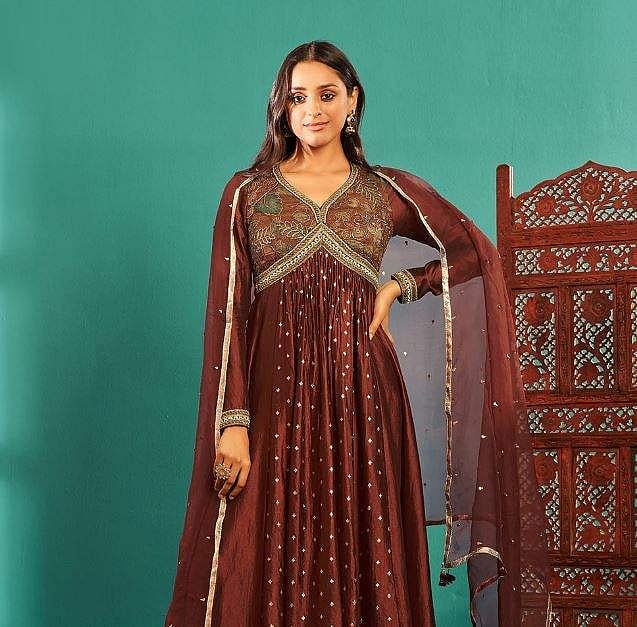 Almaari by Pooja's festive edit has exquisite handpainted kalamkari